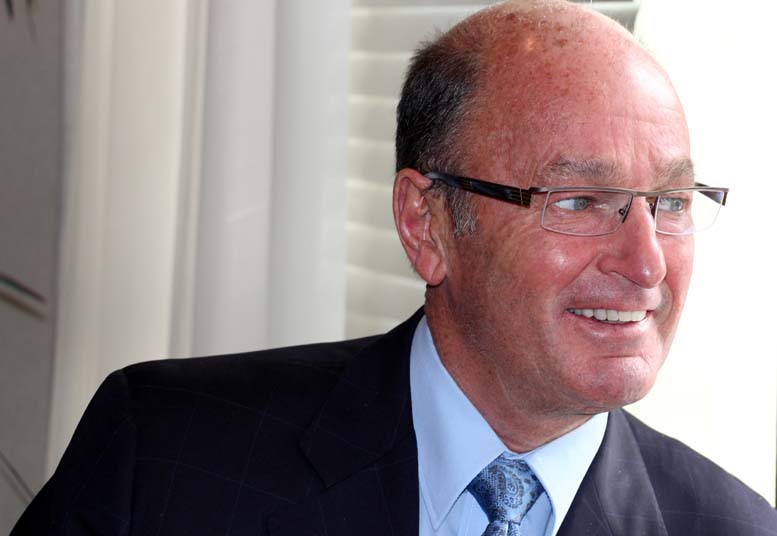 YVES LÉVESQUE SORT SES GRIFFES ET ÉCORCHE JEAN-FRANÇOIS AUBIN